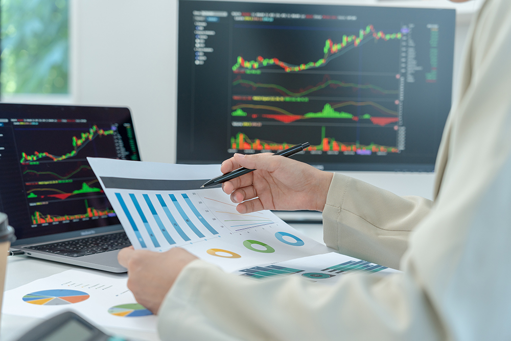 Designing a Comprehensive Risk Transfer Program with Stochastic Models ...