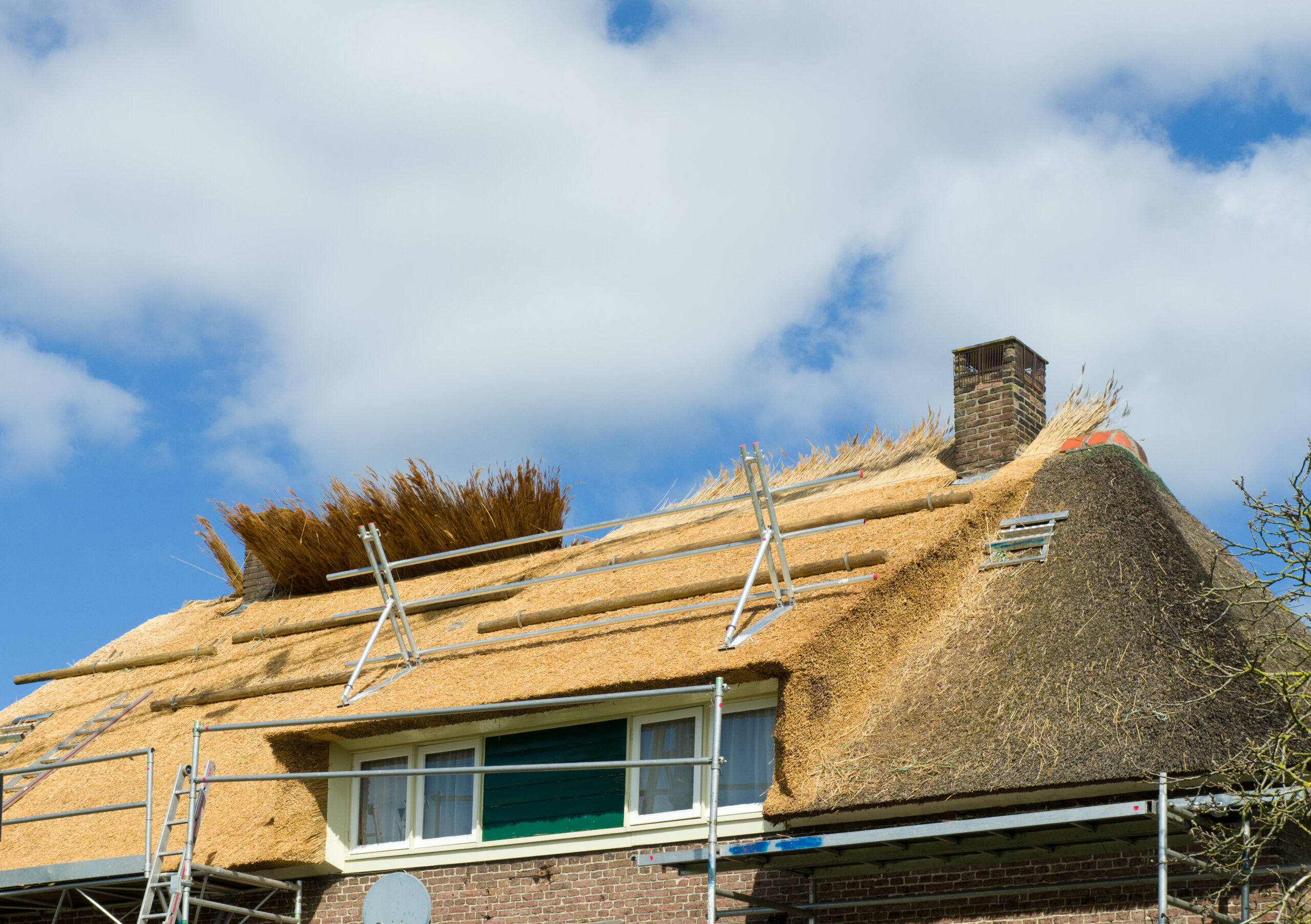 How Much Does It Cost To Insure A Thatched Roof? - Brown & Brown